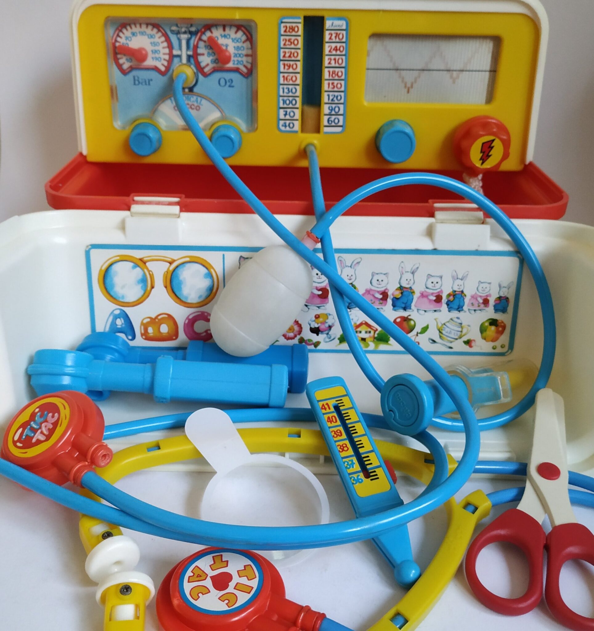 Vintage Dokters Koffer van Chicco - Queens Vintage