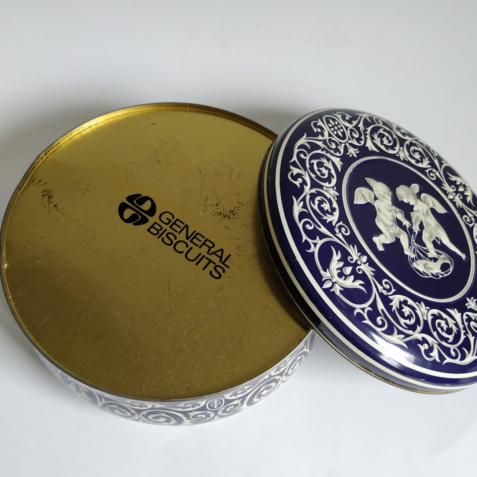 Vintage Blik / Koektrommel General Biscuits - Queens Vintage